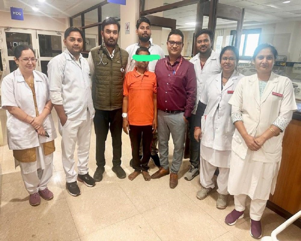 SNMC Agra: पहली बार Aortobifemoral Bypass सर्जरी, दिल से पैर